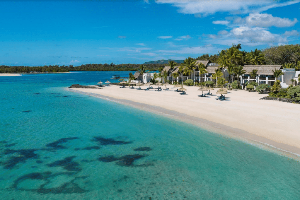 La Pirogue Mauritius: Embrace Authentic Island Vibes